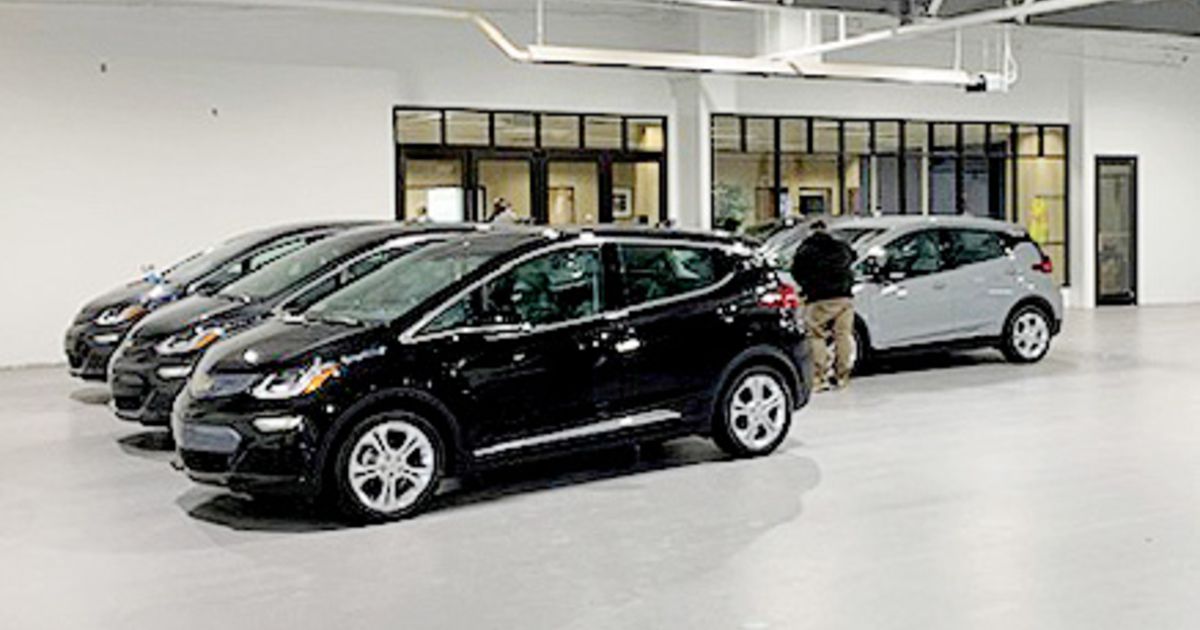 Cox makes way for mobility fleet servicing | Automotive News