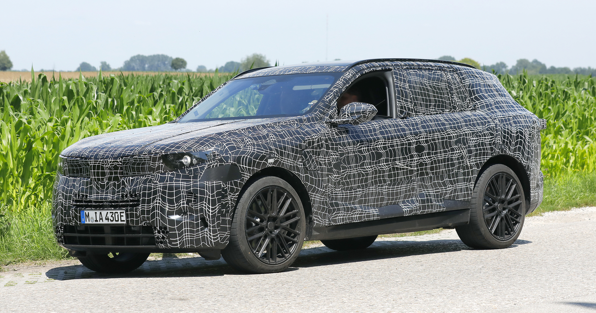 Next-gen BMW X5 hints at Neue Klasse-inspired design | Automotive News