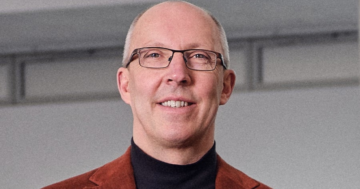 Bentley picks Robin Page as design boss after Volvo demotion ...