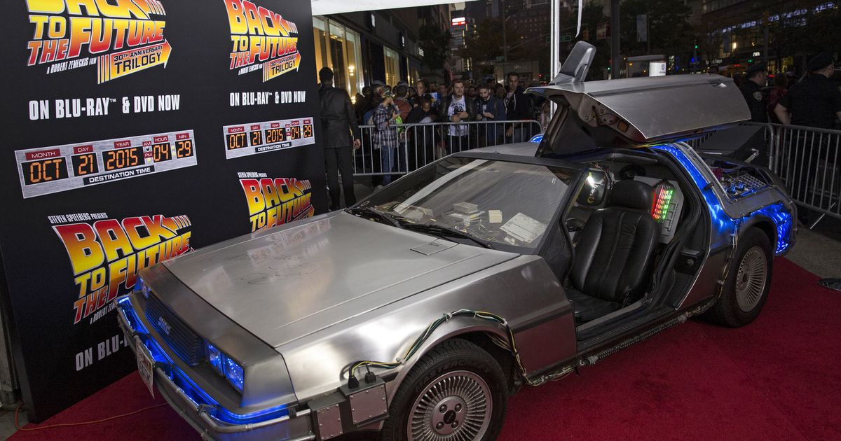 DeLorean's dream car rolls off the line for first time | Automotive News