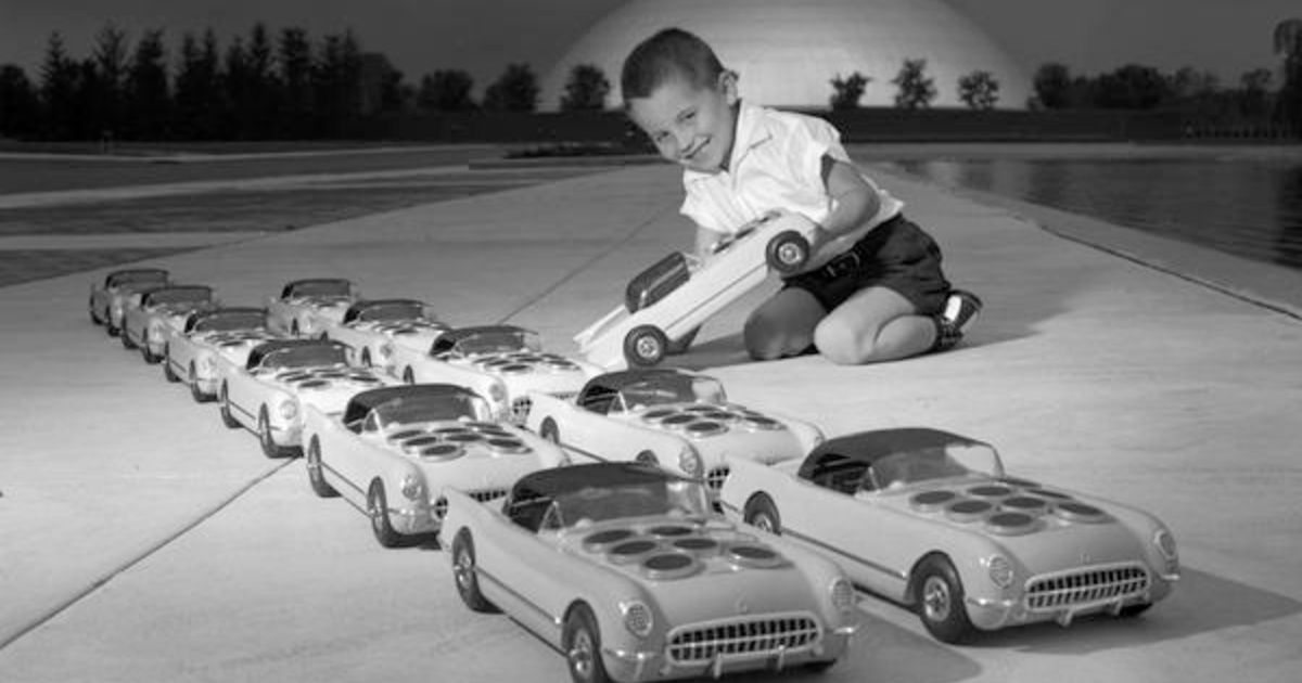 GM previews promise of solar power with Sunmobile model car ...