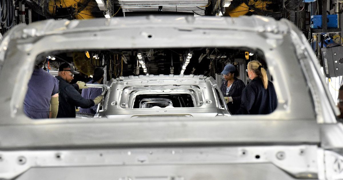 DAILY DRIVE PODCAST: September 29, 2021 | Sept. SAAR: 'Not going to be ...