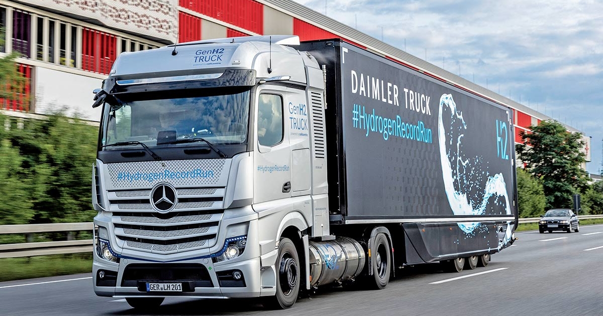 Mercedes-Benz fuel cell truck gets 650-miles a tank | Automotive News