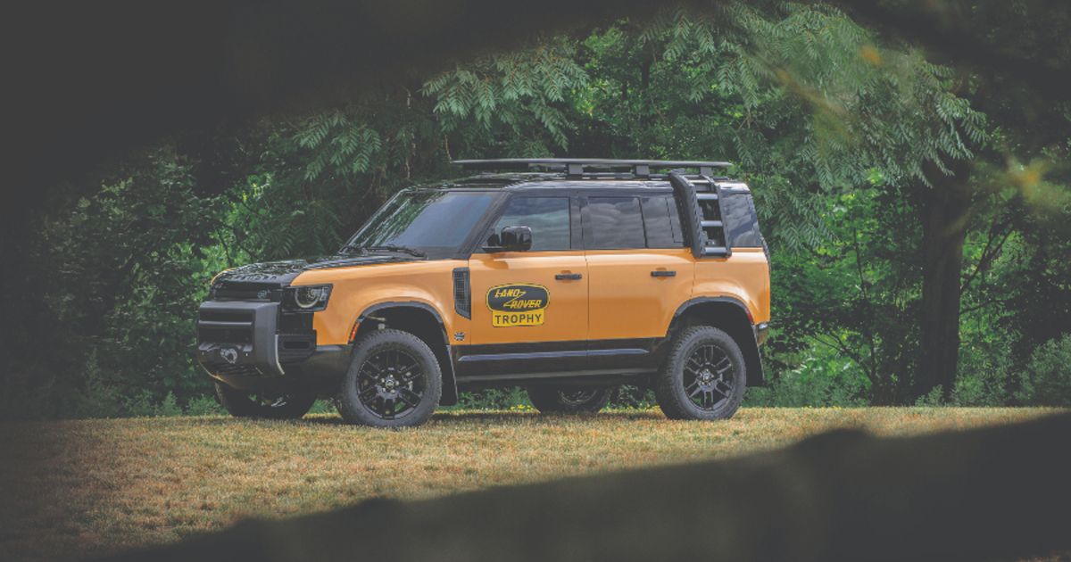 Land Rover Defender awards a Trophy | Automotive News