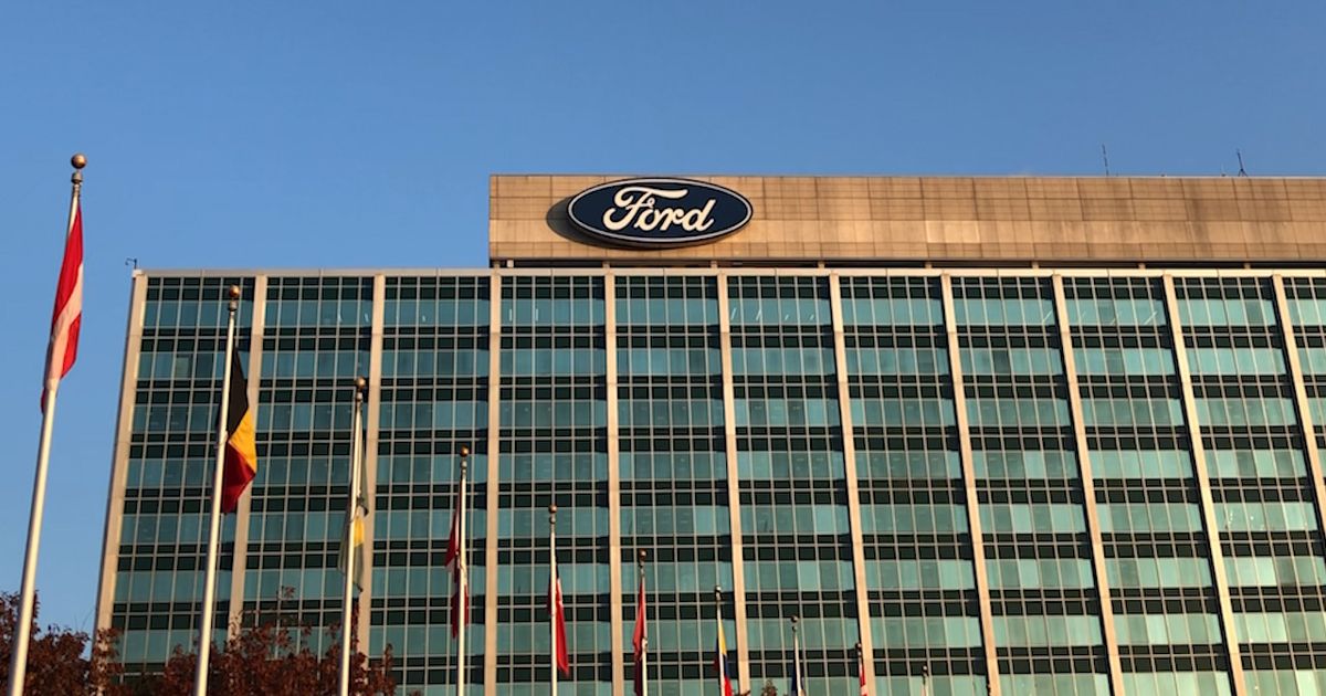 Ford reevaluates office space in coronavirus world | Automotive News