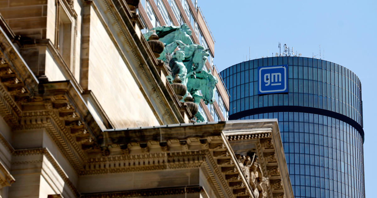 GM hires another ex-Apple executive to bolster software unit ...