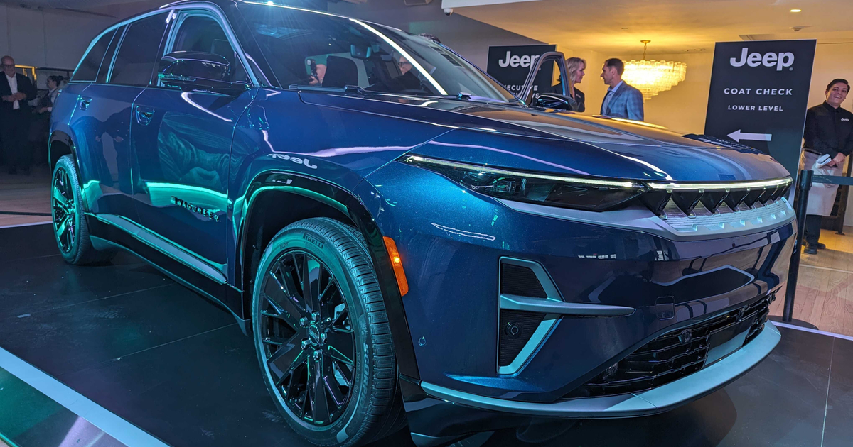 Jeep CEO sees conquesting, new midsize options as key to rebound ...