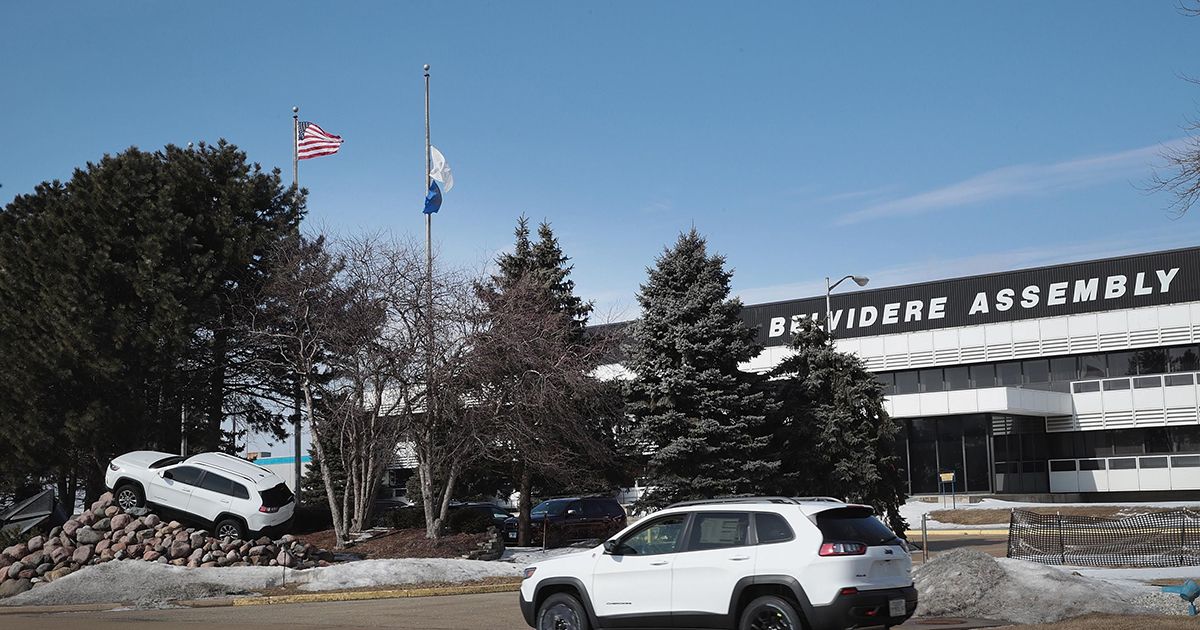 Stellantis brings back 165 workers from layoff at Illinois plant ...