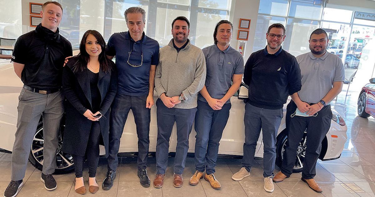 Lithia dealership finds success hiring salespeople from non-automotive ...