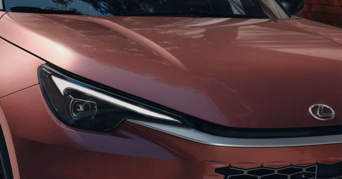 Lexus to add small hybrid crossover to Europe lineup | Automotive News