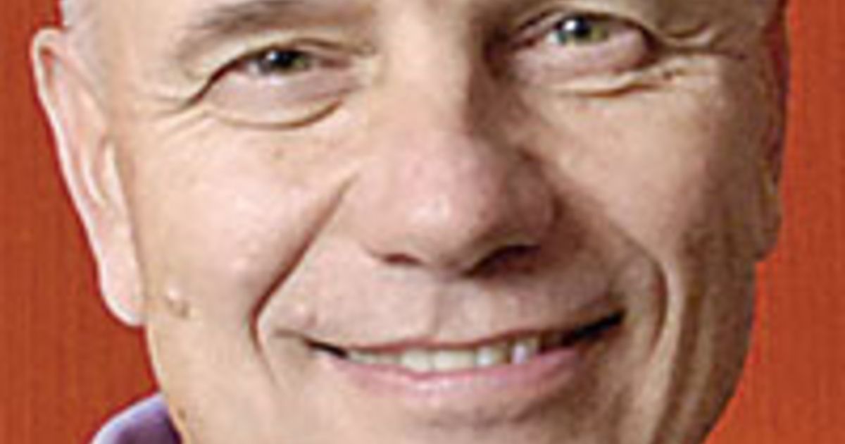 AutoTrader CEO Perry to resign May 1 | Automotive News