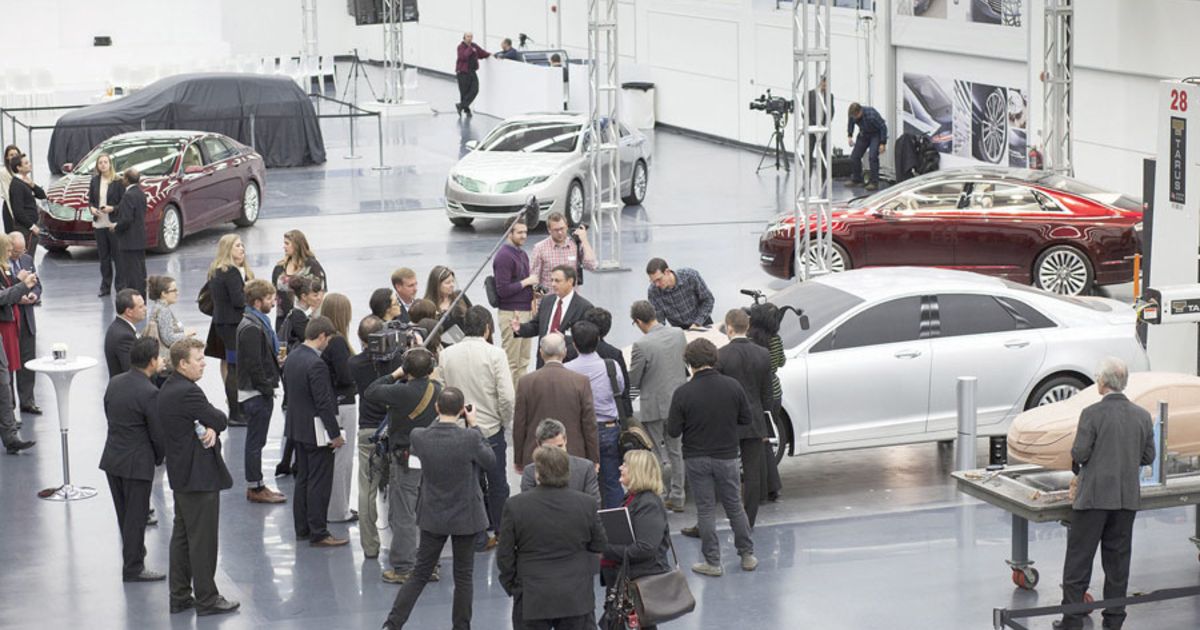 Clay helps bring Lincoln models to life | Automotive News