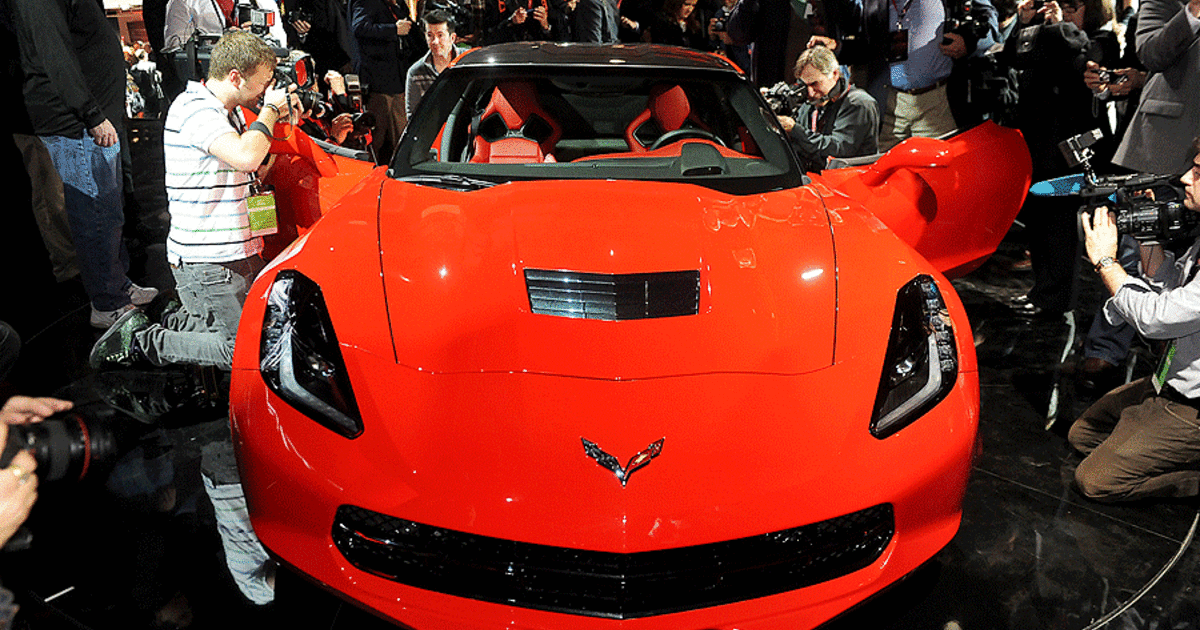 Retooled Chevy Corvette guns for new generation of enthusiasts ...