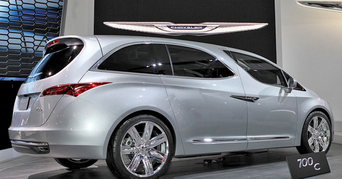 Small crossover will replace Chrysler minivan | Automotive News