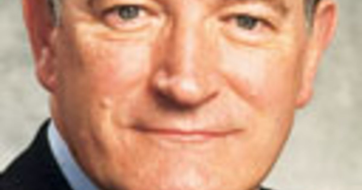 Devine takes CEO post at Dana -- again | Automotive News