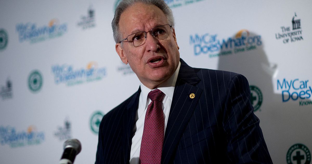 NHTSA chief scrambles to beat the clock | Automotive News
