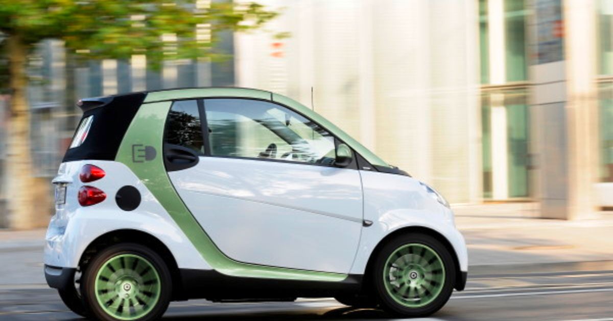 NHTSA looks into Smart ForTwo engine fires | Automotive News