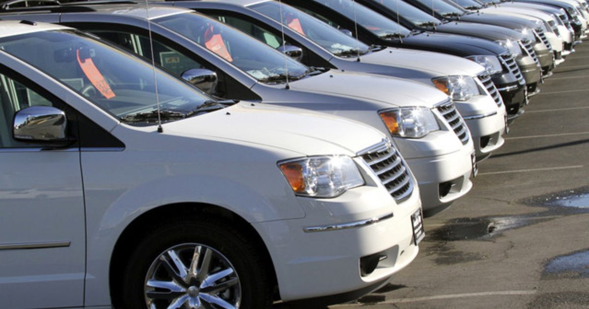 U.S. sales rise 2% in April; SAAR stays at 14.4 million | Automotive News