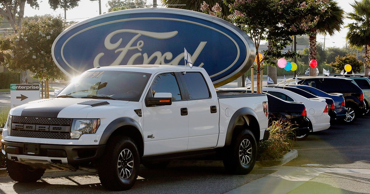 Big pickups lift 'healthy, stable' industry even higher | Automotive News