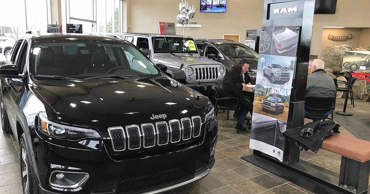 U.S. sales slip in April; SAAR remains healthy | Automotive News