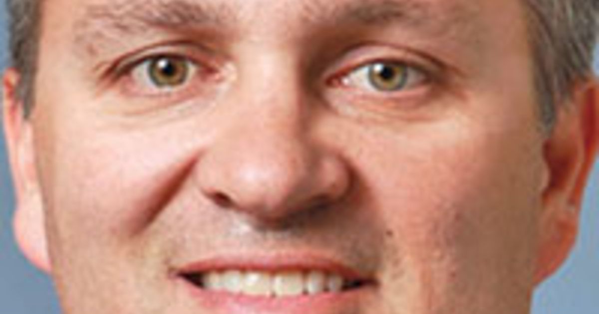 5 MINUTES WITH Tim Manning, vice president of customer service ...