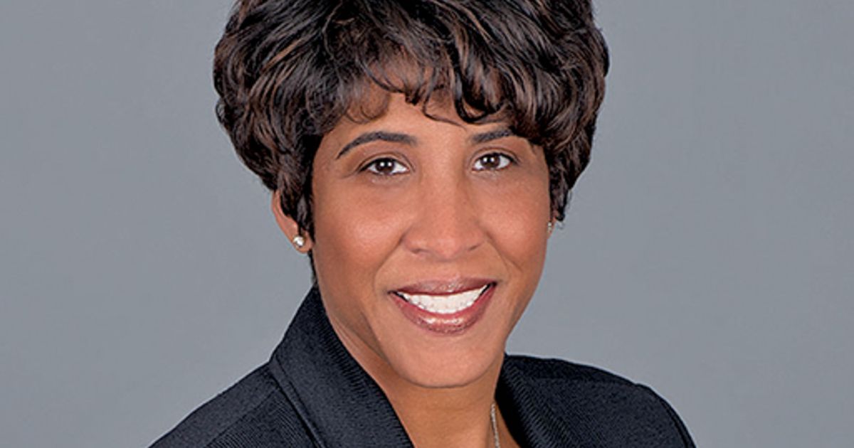 Jenell Ross named Woman of the Year | Automotive News