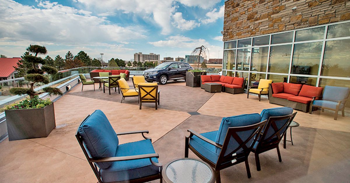 Kuni Lexus offers buyers the lap of luxury | Automotive News