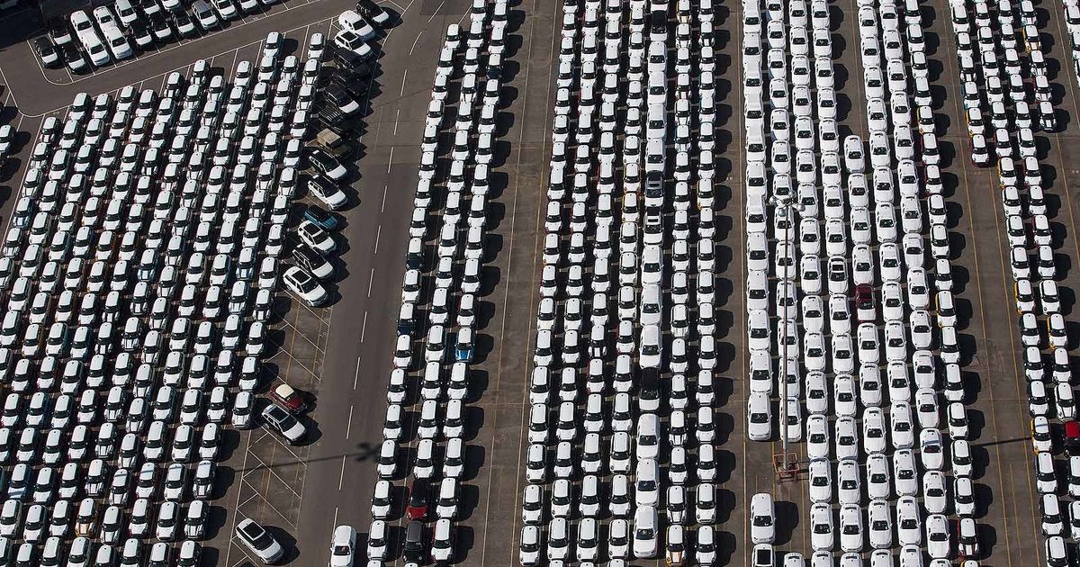 Trump threatens 20% tariff on European Union cars | Automotive News