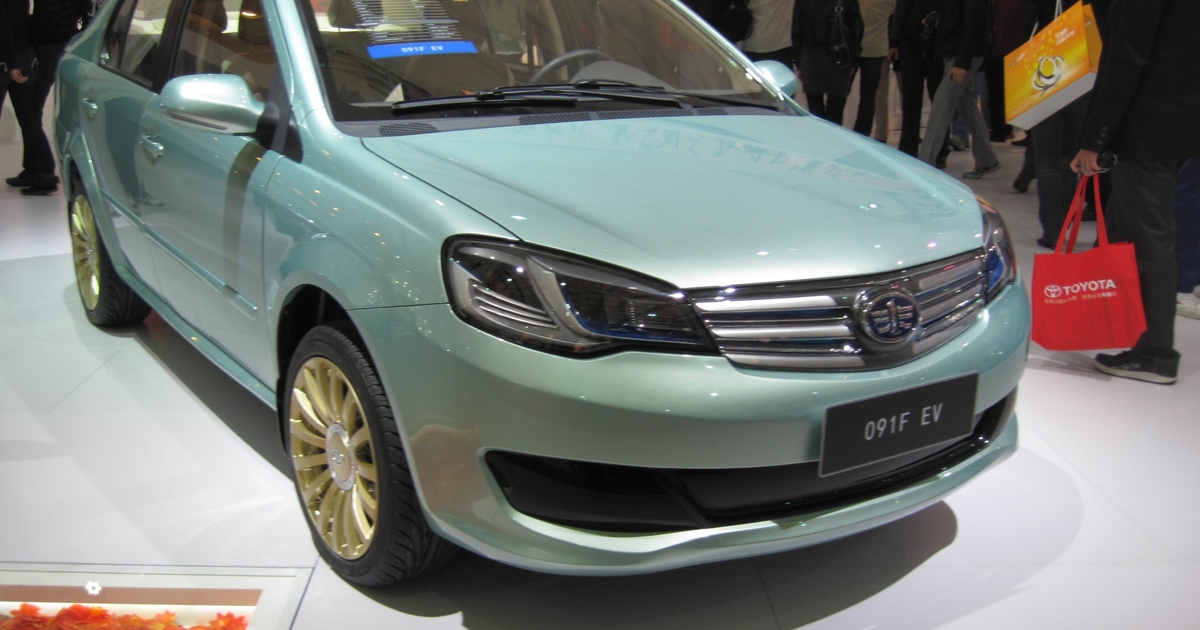 FAW builds its first plug-in and EV | Automotive News