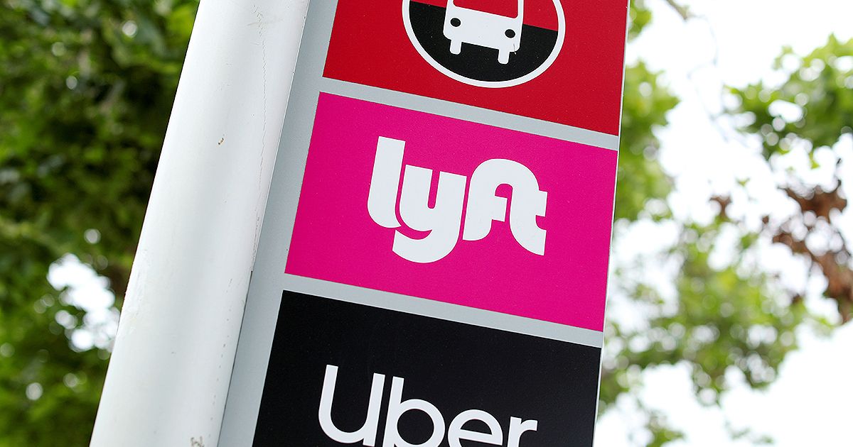 U.S. government awards transportation contract to Uber, Lyft ...
