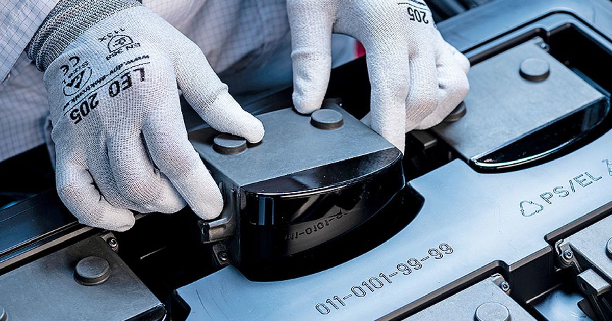 Valeo readies new lidar systems for 2024 launch | Automotive News