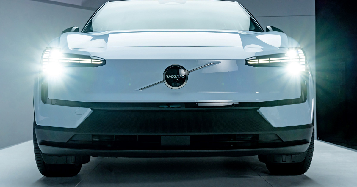 Volvo gets EX30’s face from galaxy far, far away | Automotive News