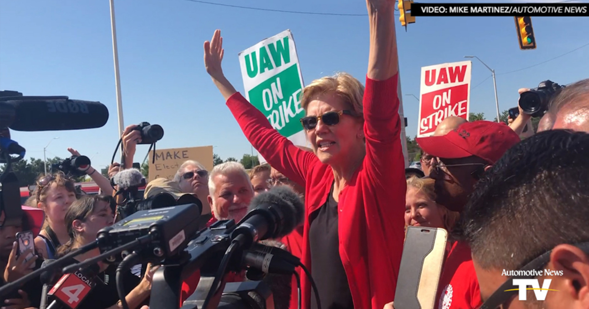 U.S. senator grills Tesla's board about Musk | Automotive News