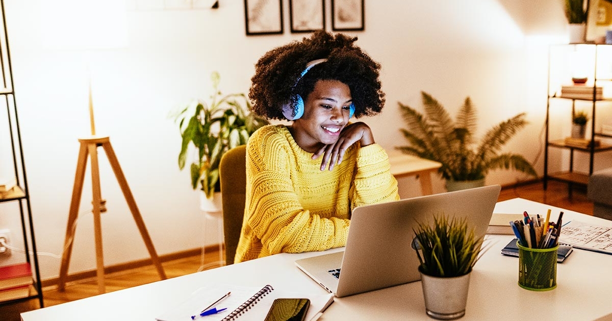 Work-from-home trend gives car dealers chance to upsell, GfK says ...