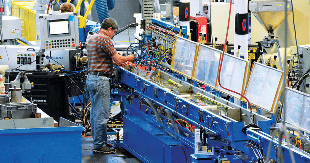 UAW wage gains to send supplier labor costs higher, outlook shows ...