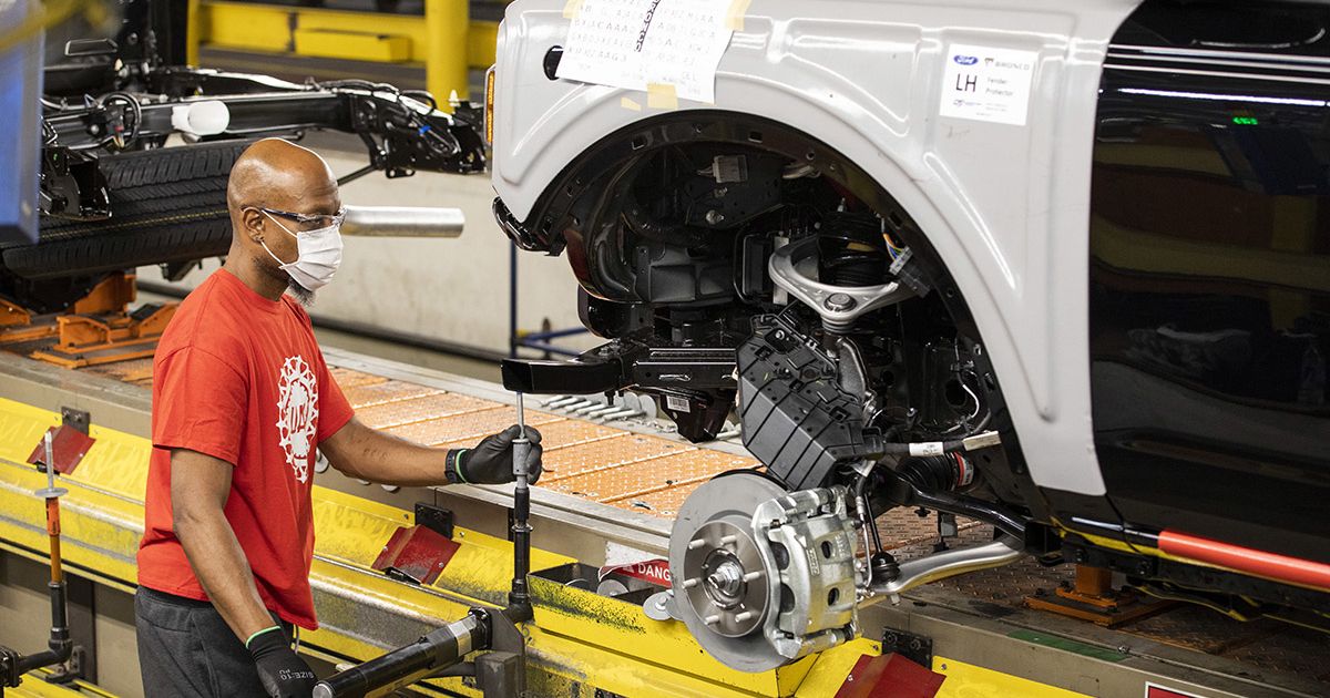 DAILY DRIVE PODCAST: August 12, 2021 | McKinsey's Hans-Werner Kaas on ...