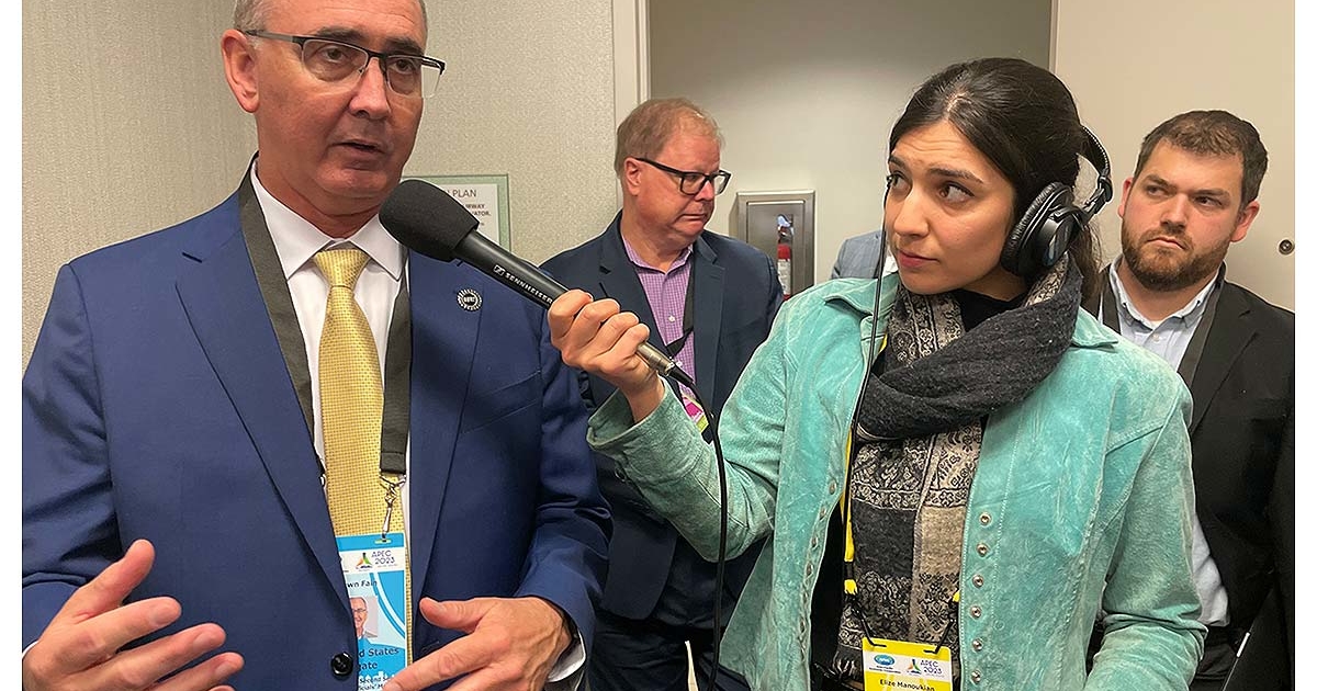 Stellantis offer to UAW: 14.5% raises, no ratification bonus ...