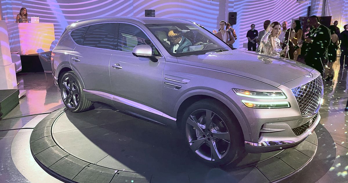 U.S. gets first up-close look at Genesis GV80 crossover | Automotive News