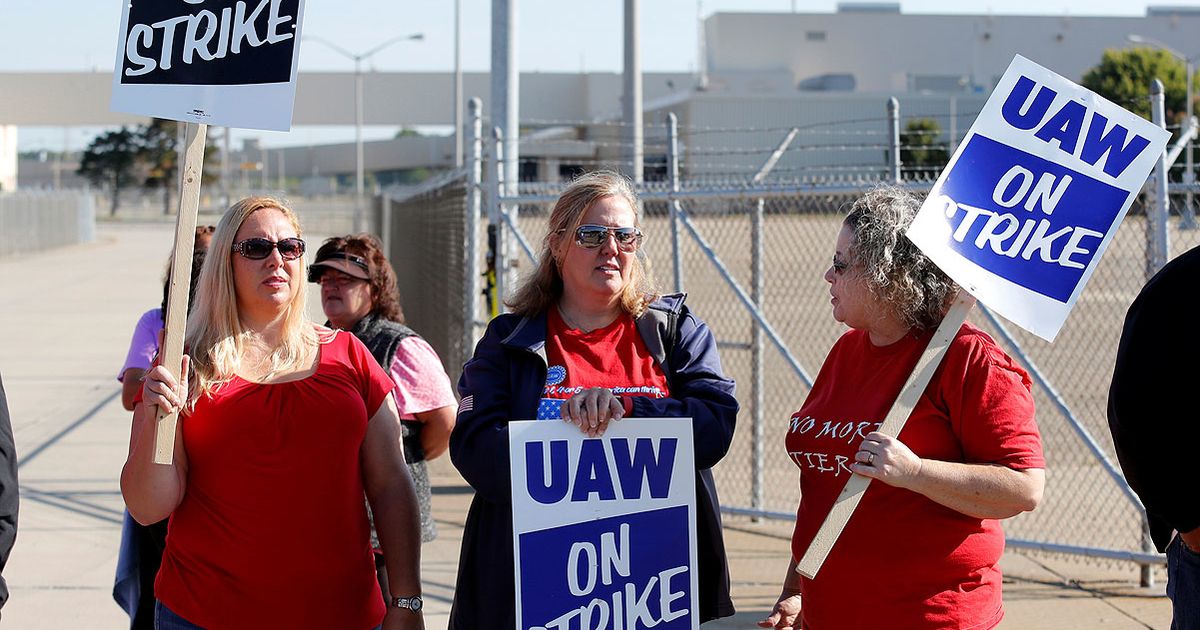At idled plant in Lordstown, Ohio, UAW strikers still hope for new GM ...
