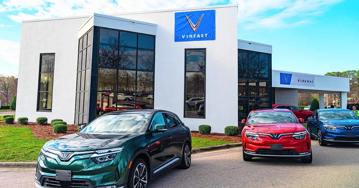 Value of auto dealers highlighted by EV startups' path | Automotive News