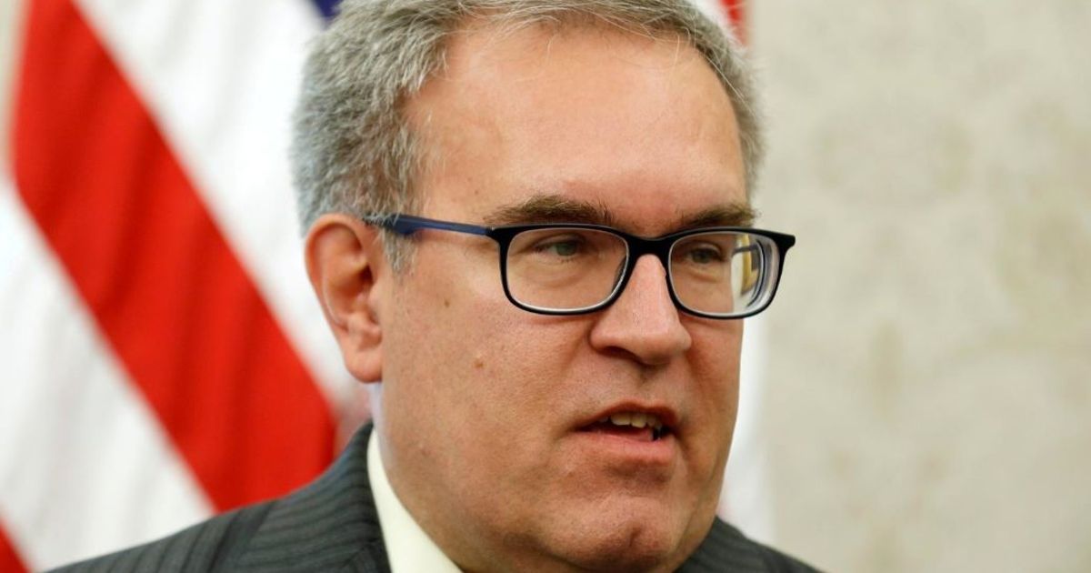 Senate panel approves Wheeler to lead EPA | Automotive News