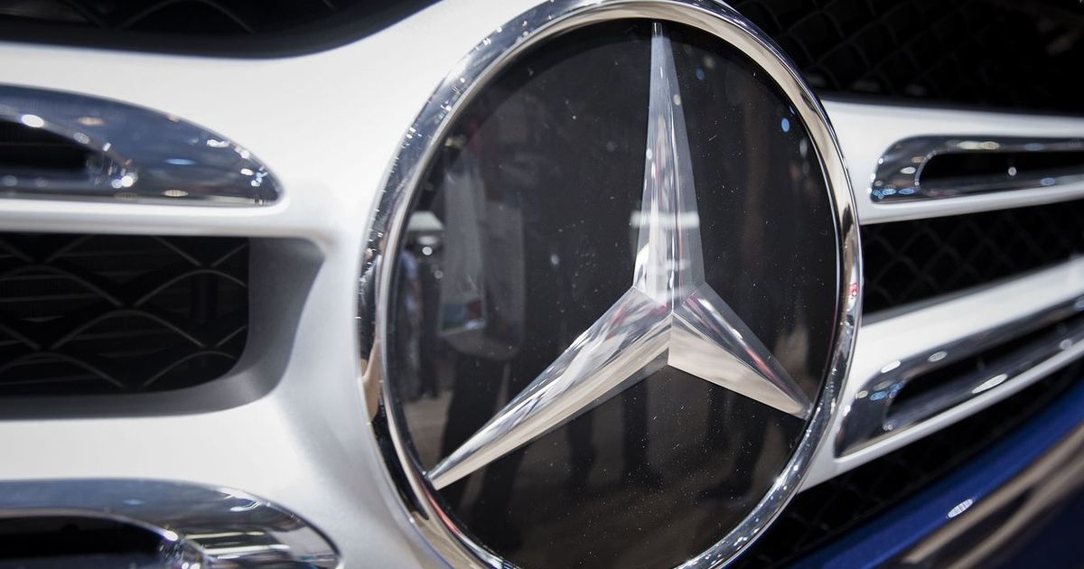 Mercedes-Benz beats BMW, Audi to keep global luxury sales crown ...