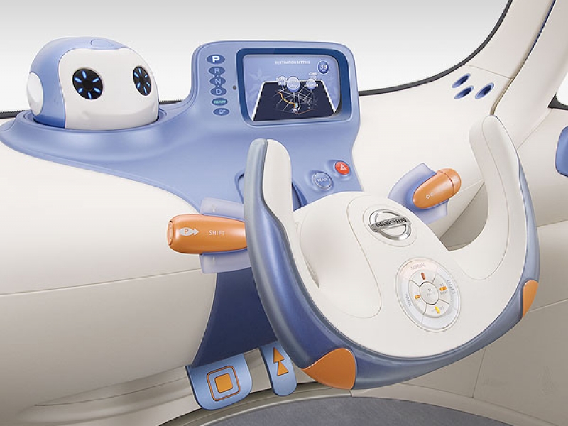 Nissan in-car gizmo is pal, nag, comic