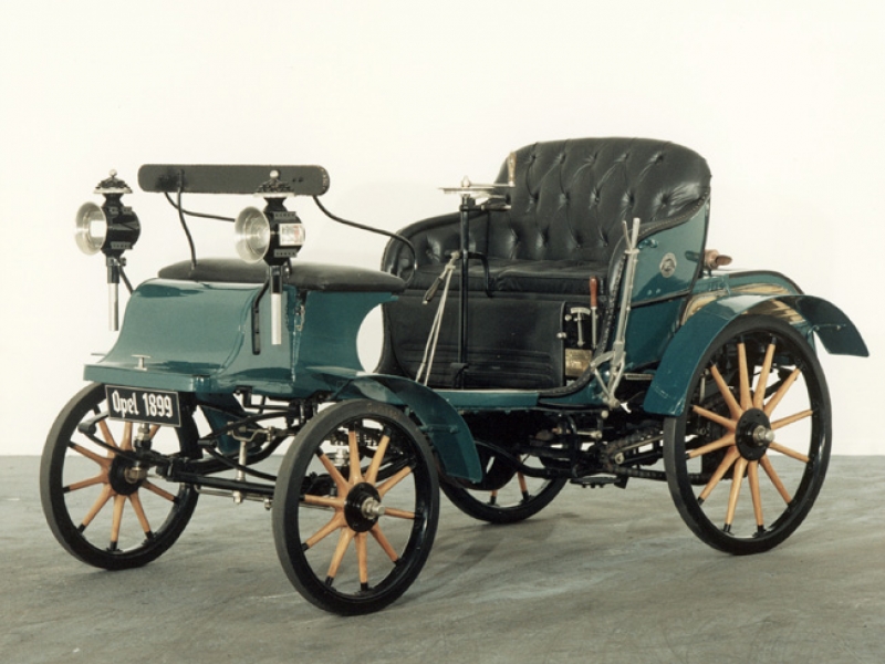 Opel launches car output in 1899