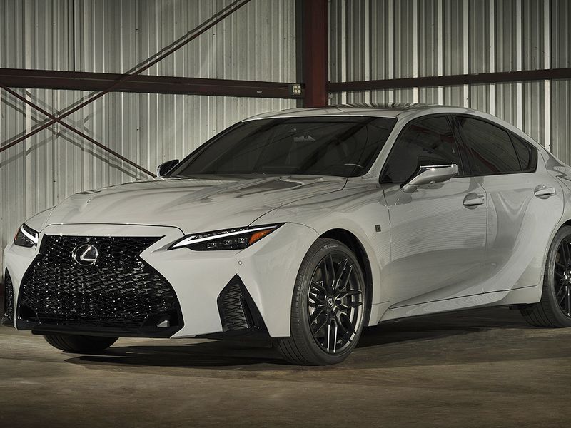 Lexus readies Launch Edition for IS 500 performance sedan