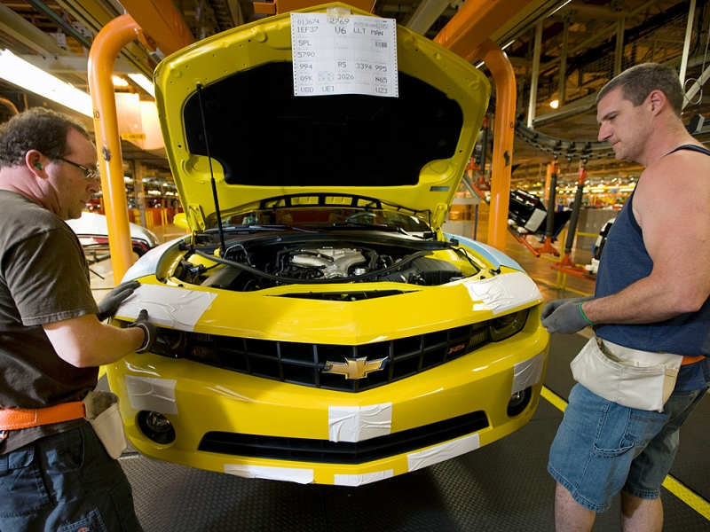 Canadian auto industry's future at stake in labor talks, Unifor chief ...