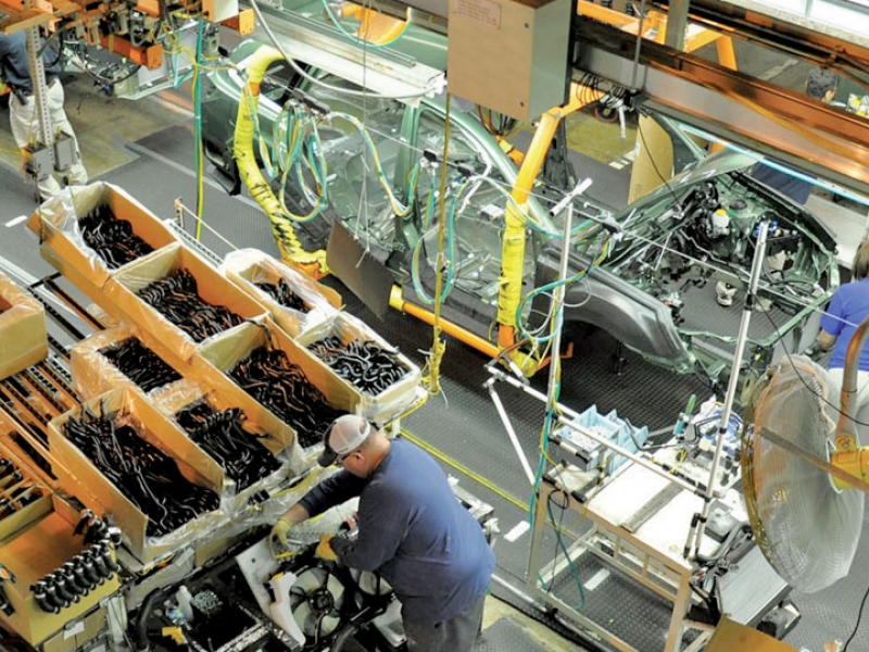 Subaru sticks with plan to expand in Indiana