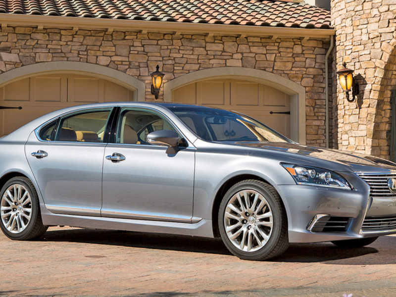 An evolutionary update for Lexus' flagship