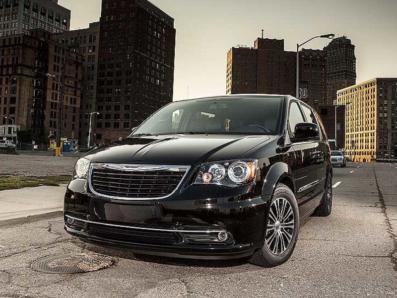 Chrysler's new minivan goes upscale | Automotive News