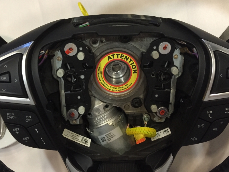 Ford introduces adaptive steering on select '16 models | Automotive News